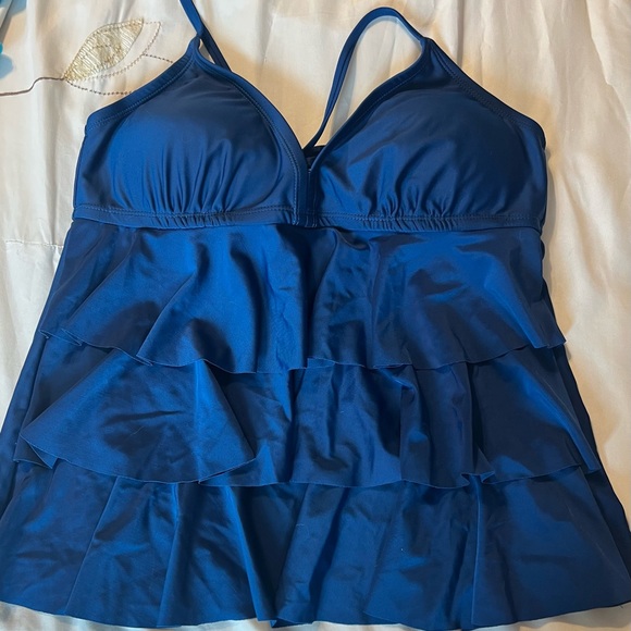 Catalina | Swim | Nwt Catalina Blue Tankini Top M | Poshmark